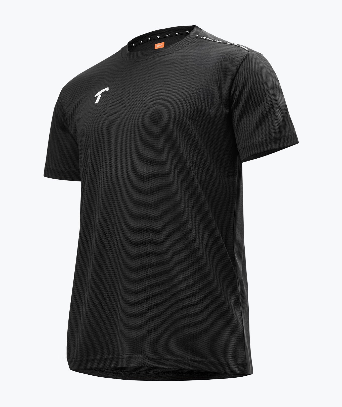 Optimize your training with our short-sleeved training shirt